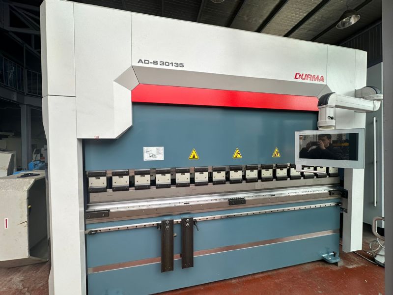DURMAZLAR | AD-S 30135 | DURMA AD-S 30135 (3100 x 135 TON, 6 MM) CNC ...