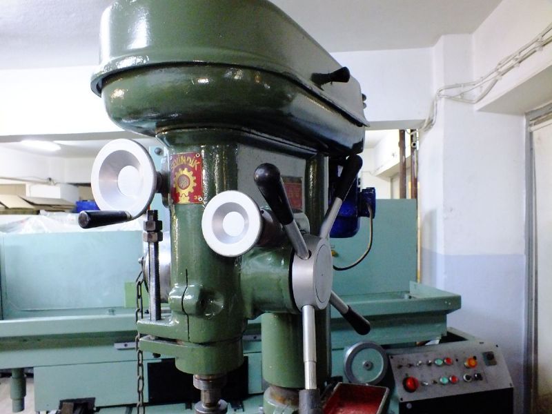 Kullanılmış 32ʹlik Matkap Tezgahı-Kremayerli Tabla | Makina Marketiniz